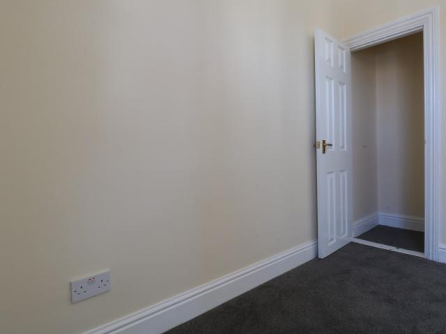 2 Bed House to Rent in Chatham available now.