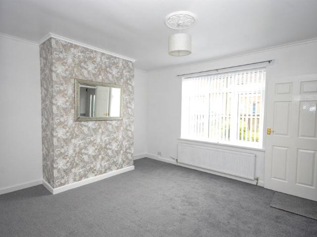 2 bed house to rent in Dorset Avenue, Birtley, DH3