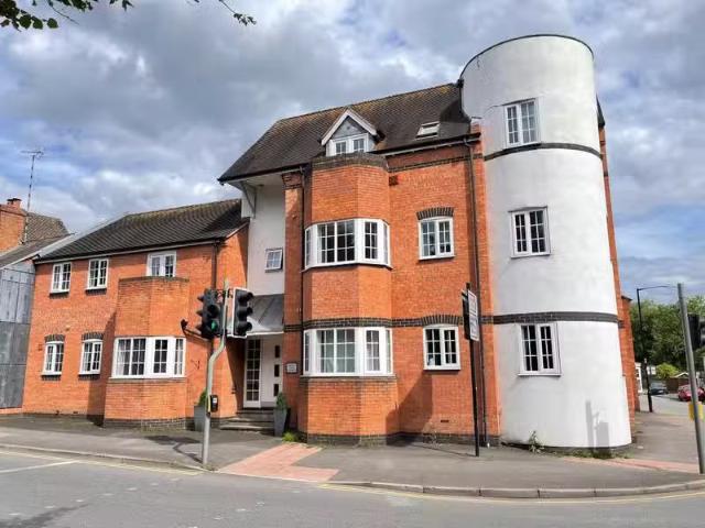 2 bed house to rent in High Street, B95, Henley IN Arden