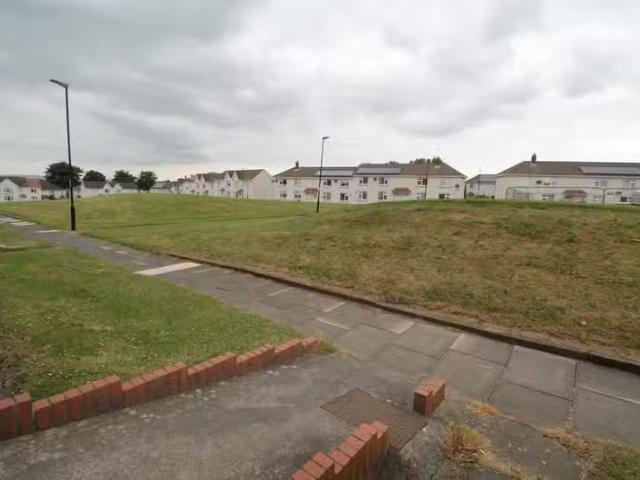 2 bed house to rent in Lowerson Avenue Shiney Row Houghton Le.