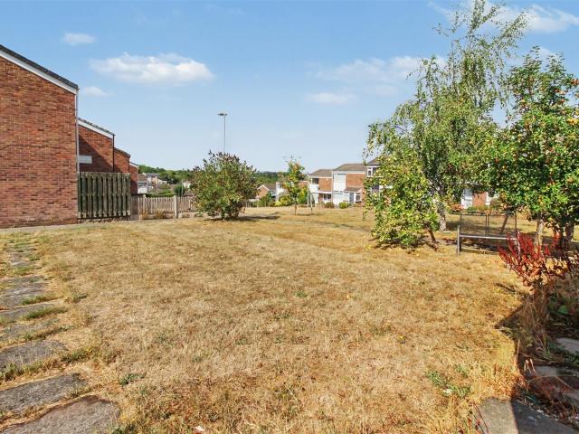 2 bed house to rent in Ulldale Court, Beeston, Nottingham
