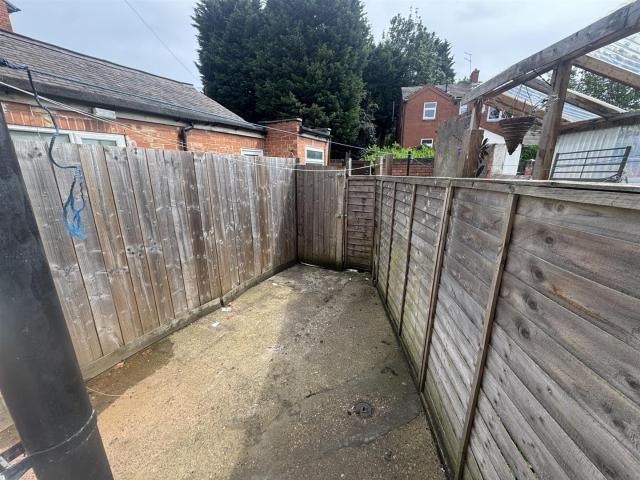 2 bed house to rent in Vernon Road, Nottingham