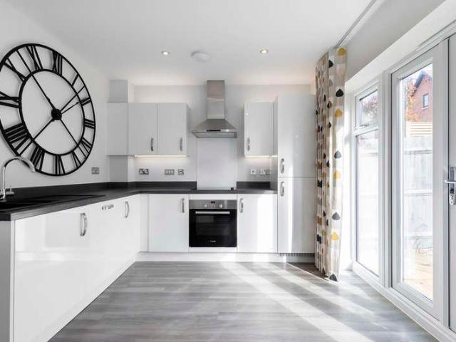 2 bed house to rent