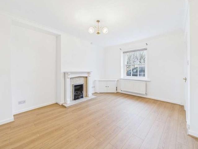 2 bed house to rent