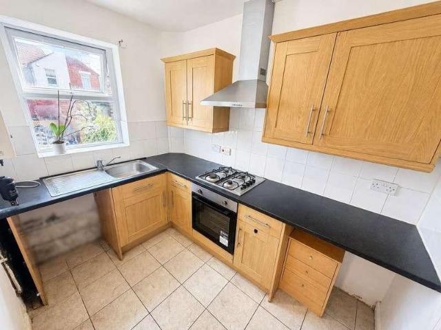 2 bed house to rent