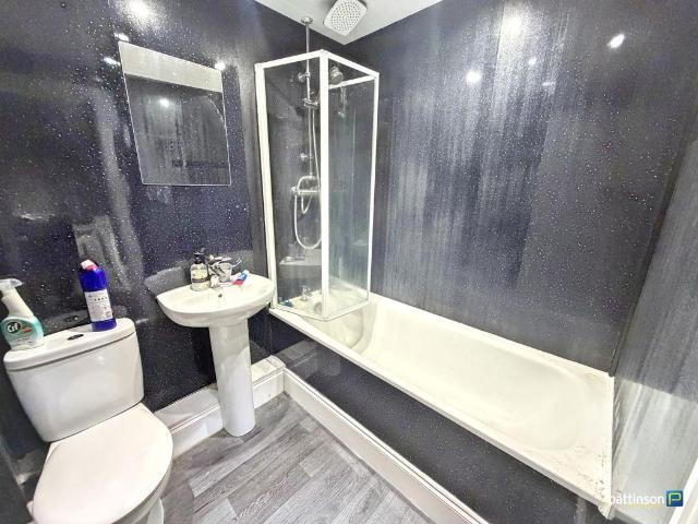 2 bed house to rent