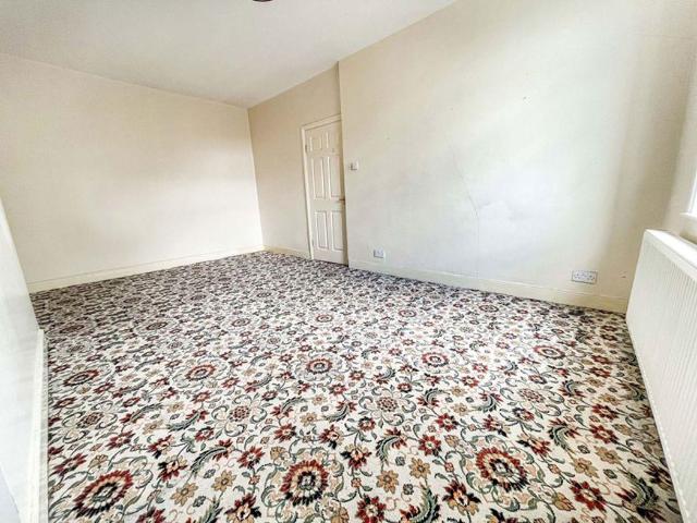 2 bed house to rent