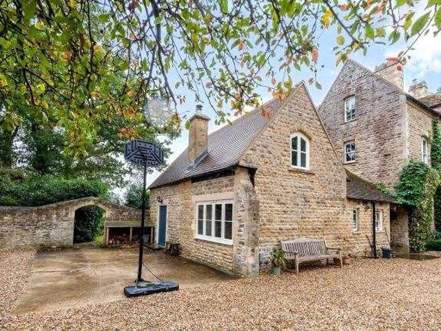 2 bed house to rent