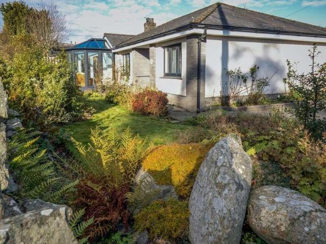 2 bed house to rent