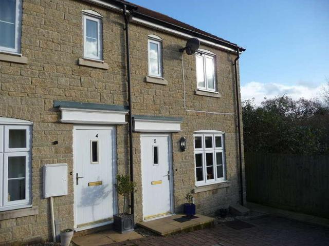 2 bed house to rent