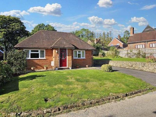 2 bed house to rent