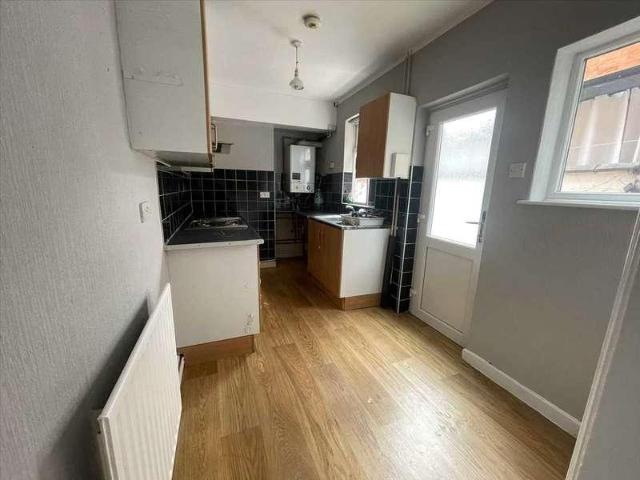 2 bed house to rent