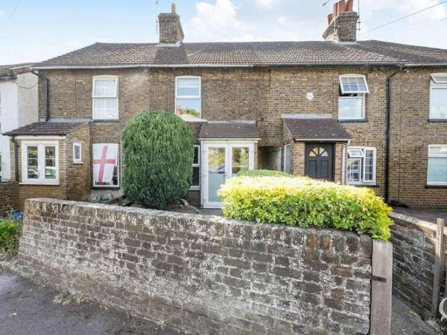 2 bed house to rent