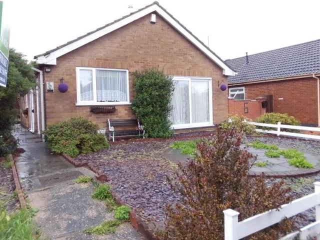 2 bed house to rent