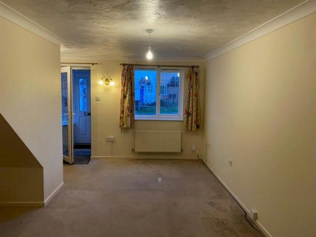 2 BED House To rent