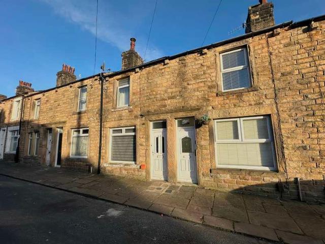 2 bed house to rent