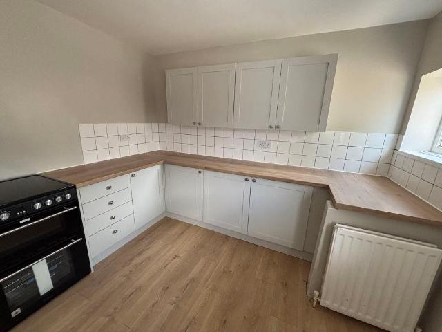 2 bed house to rent