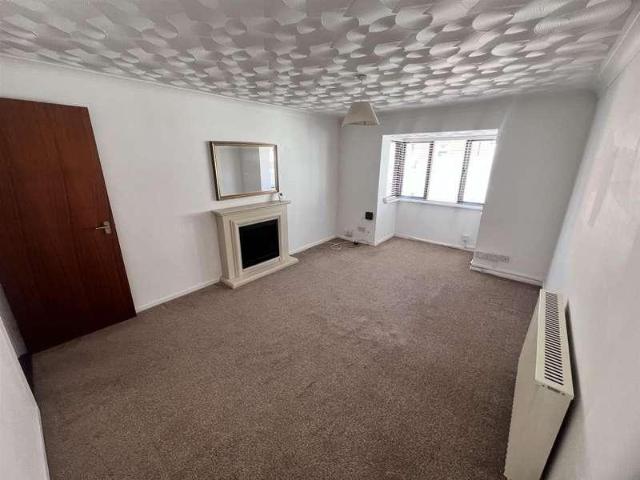 2 bed house to rent