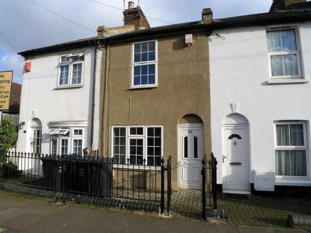 2 bed house to rent