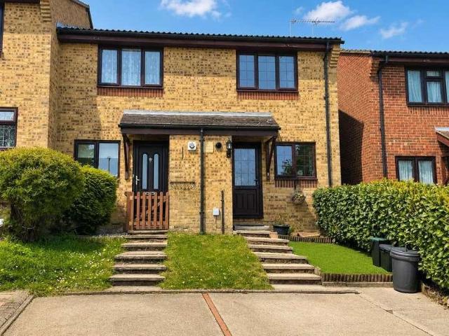 2 bed house to rent