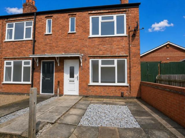 2 BED House To rent