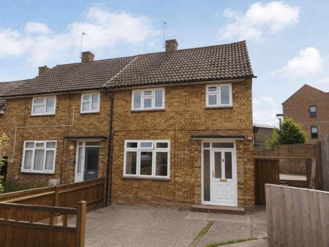 2 bed house to rent