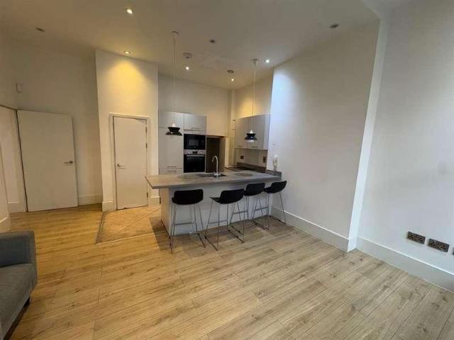 2 bed house to rent