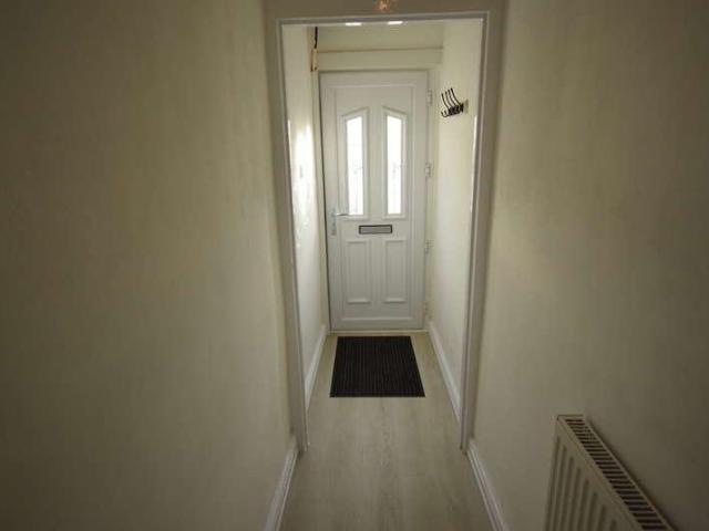 2 bed house to rent