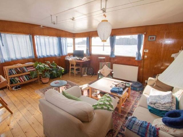 2 Bed House Boat, Rotherhithe Street, SE16