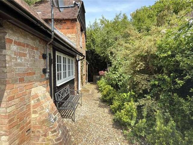 2 bed house for sale