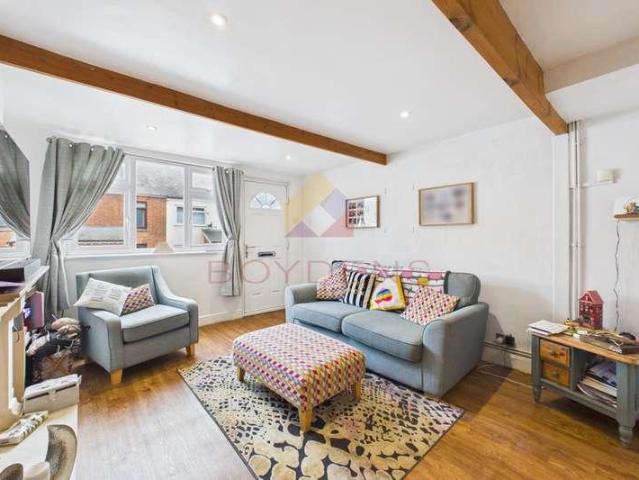 2 bed house for sale
