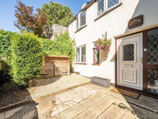 2 bed house for sale