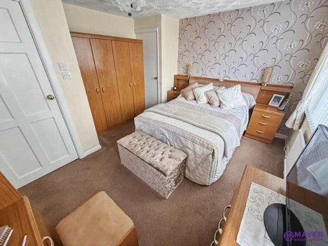 2 bed house for sale