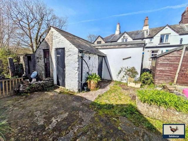 2 bed house for sale