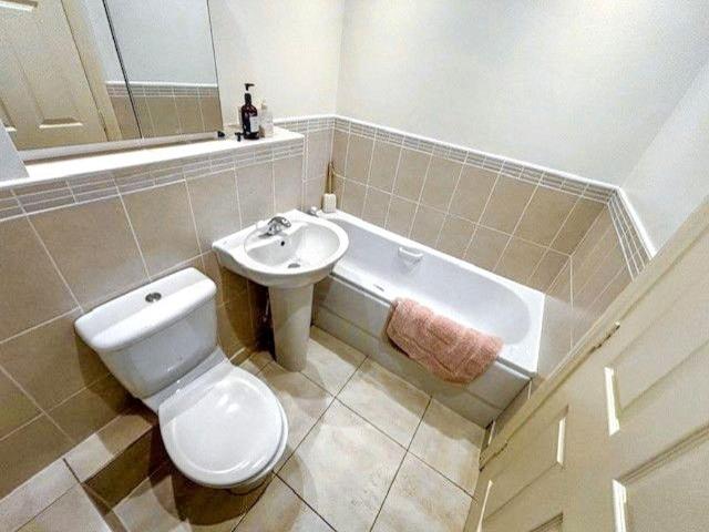 2 bed house for sale