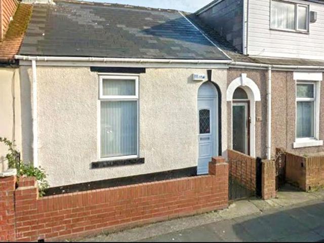 2 bed house for sale