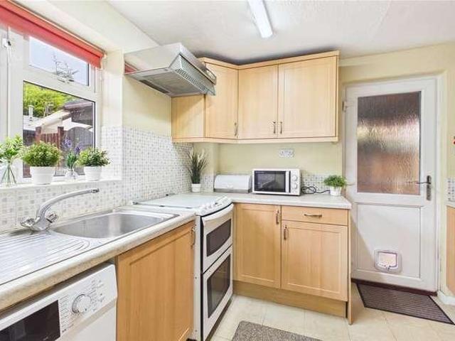 2 bed house for sale