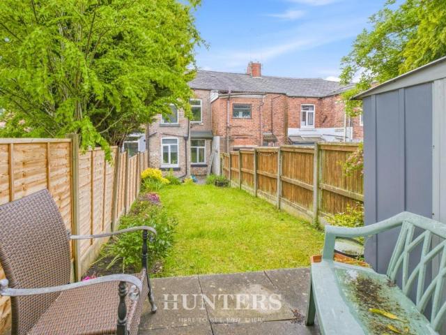 2 bed house for sale