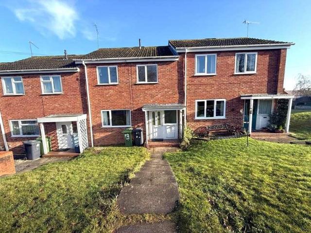 2 bed house for sale