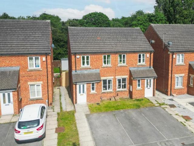 2 bed house for sale