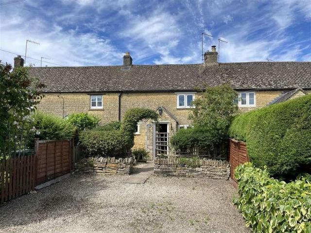 2 bed house for sale