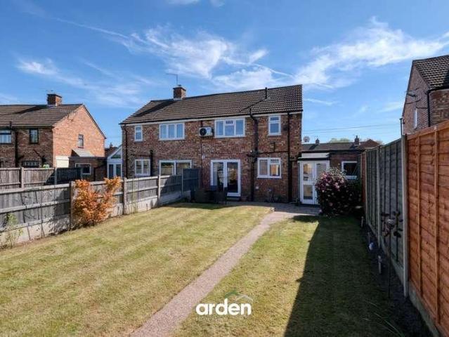 2 bed house for sale