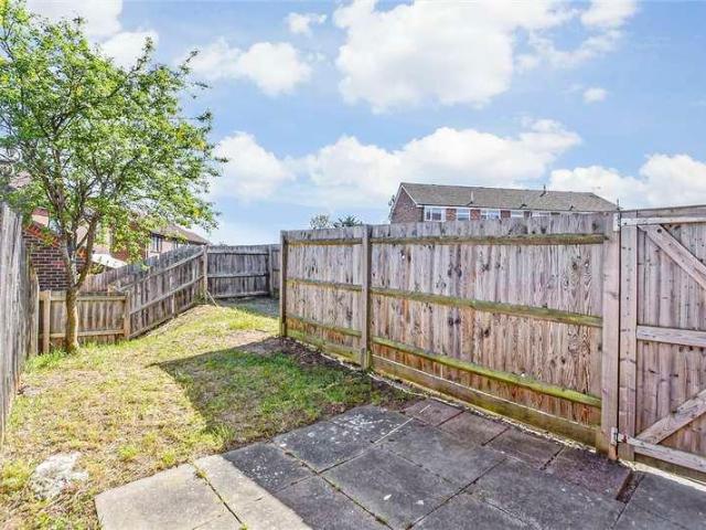 2 bed house for sale
