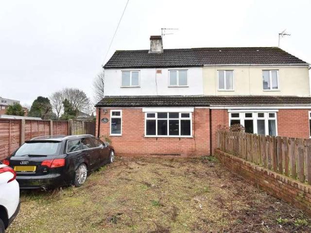 2 bed house for sale