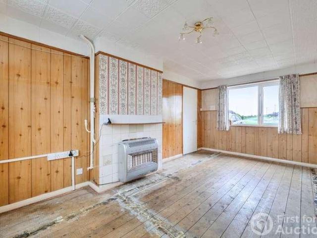 2 bed house for sale