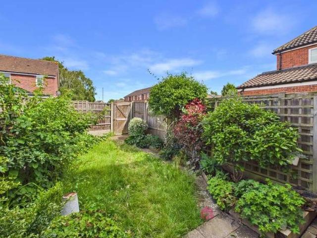 2 bed house for sale