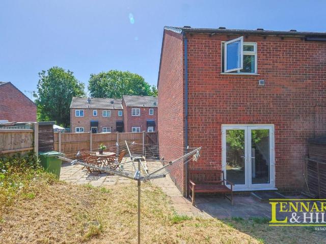 2 bed house for sale