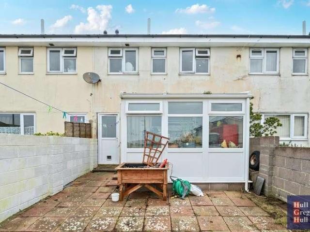 2 bed house for sale