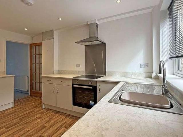 2 bed house for sale