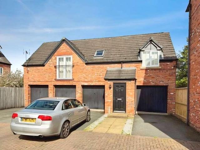 2 bed house for sale